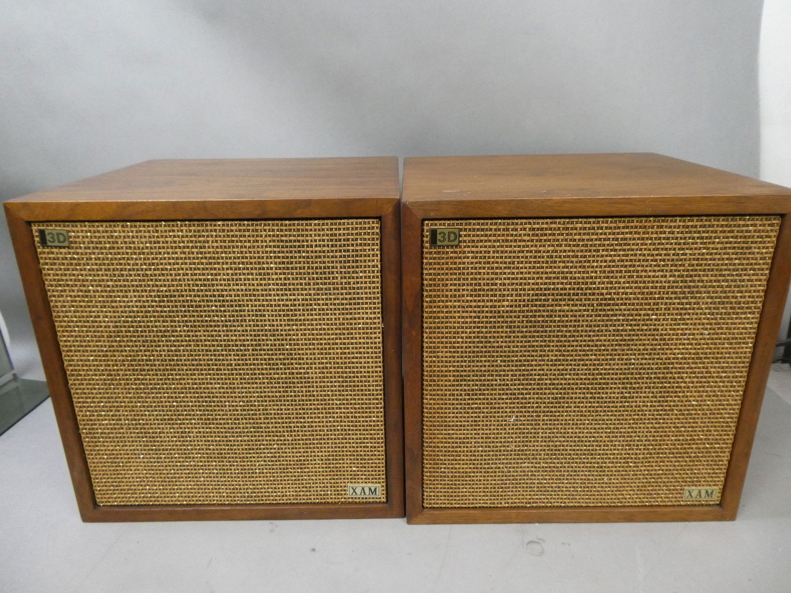 Pair Xam 3d Ej Korvette Wooden Cube Speaker Enclosure Auction