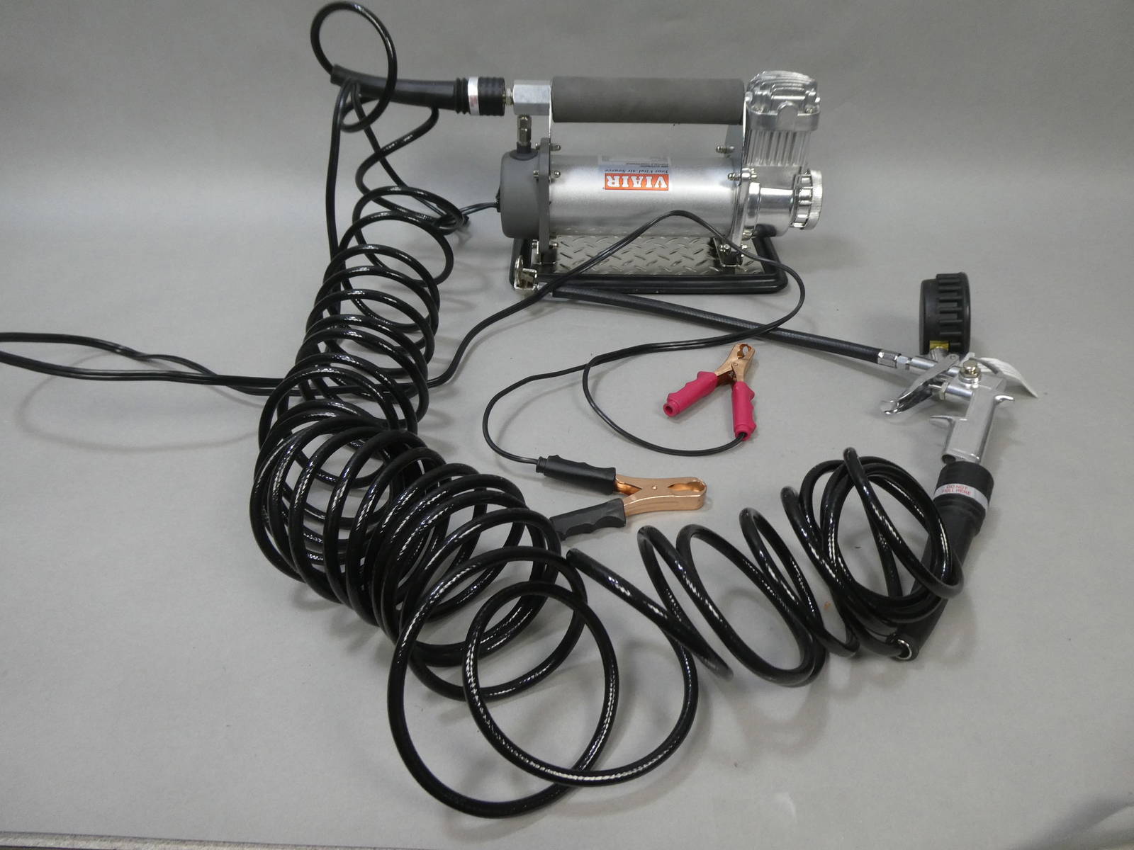 Viair 450p Automatic Rv Portable Air Compressor Auction