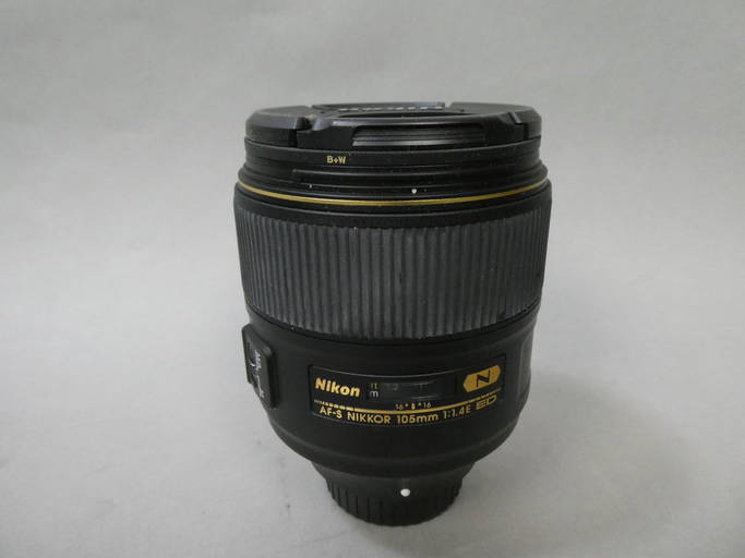 Nikon Nikkor Af S 105mm F1.4 E Ed Lens W/ Hb 79 Hood