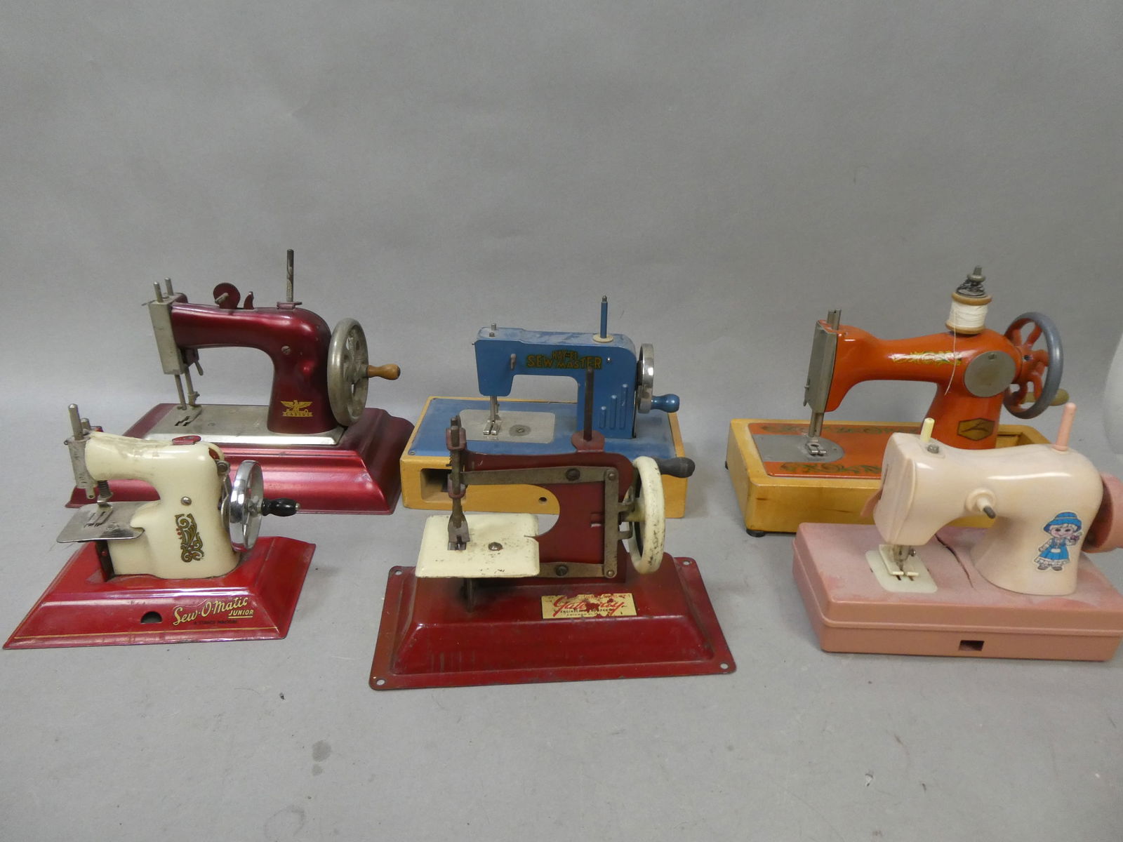 Lot 6 Vintage Doll Child's Sewing Machines Gateway Russian Kay-ee Sew-o ...