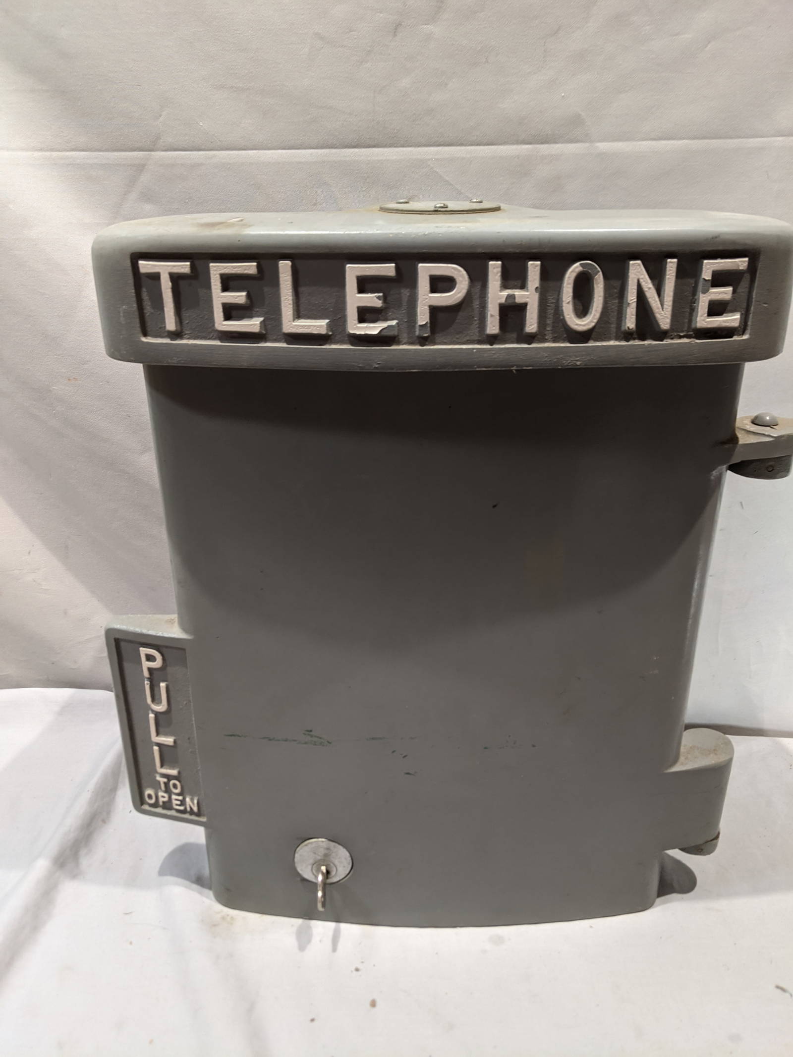 1967 Automatic Electric Outdoor Telephone Box Case Auction