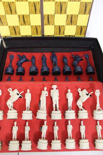 Classic Games Inc Napoleon Bonaparte Chess Set