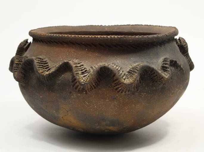 Papua New Guinea Pottery Pot Snake Markham Valley - Sep 11, 2022 ...