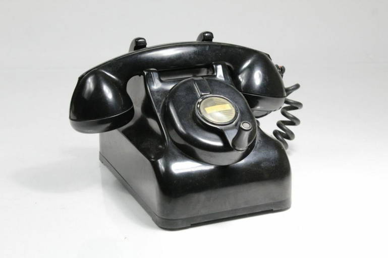 Leich Electric Magneto Crank Telephone
