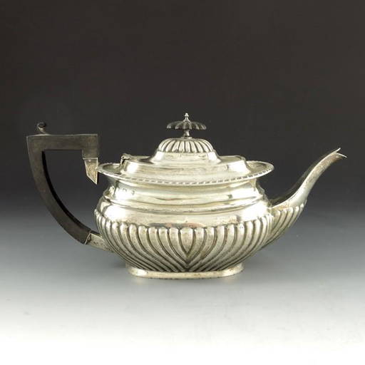 An Edwardian Silver Teapot, William Aitken, Birmingham