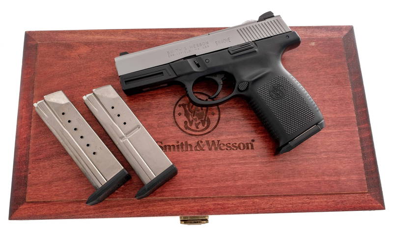S&w Sw40ve Serial 0 .40 S&w Semi Auto Pistol