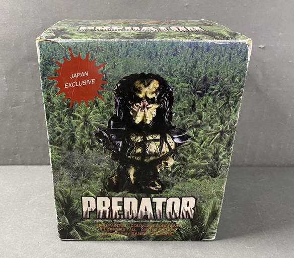 1998 Predator Japan Exclusive Porcelain Statue