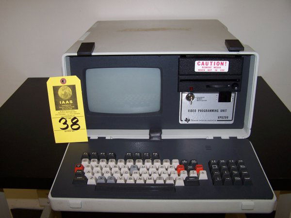 38: TEXAS INSTRUMENTS MDL. VPU 200-3104 VIDEO PROGRAMMI