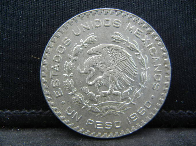 1960 Mexican Silver Un Peso, (same Size As Us Half), 59