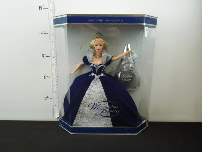 Millennium Princess Barbie 2000 Special Millenium