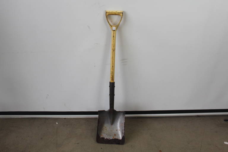 Garden Spade " Pick Up Only Shipping Not Available