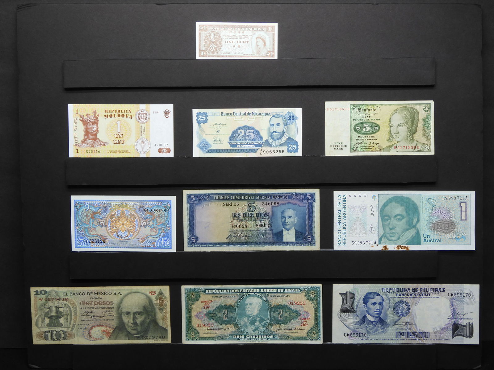 Assortment Of Foreign Bank Notes From 10 Different Countries.