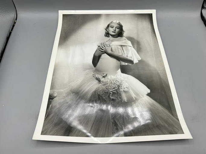 Della Lind 10" X 13" Oversized Movie Portrait Still By Clarence Bull ...