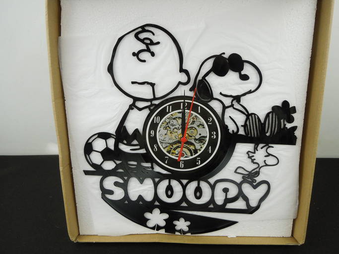 Peanuts Clock