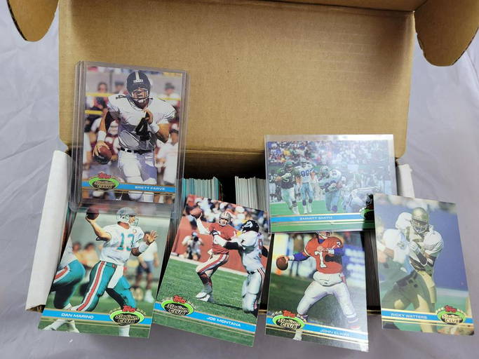 1991 Stadium Club Football Set 1991 Stadium Club Football Set