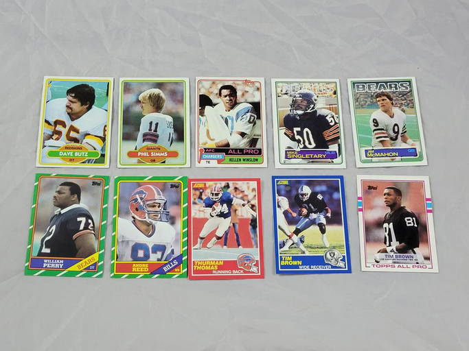 Lot Of (10) Vintage Star / Hof Football Cards