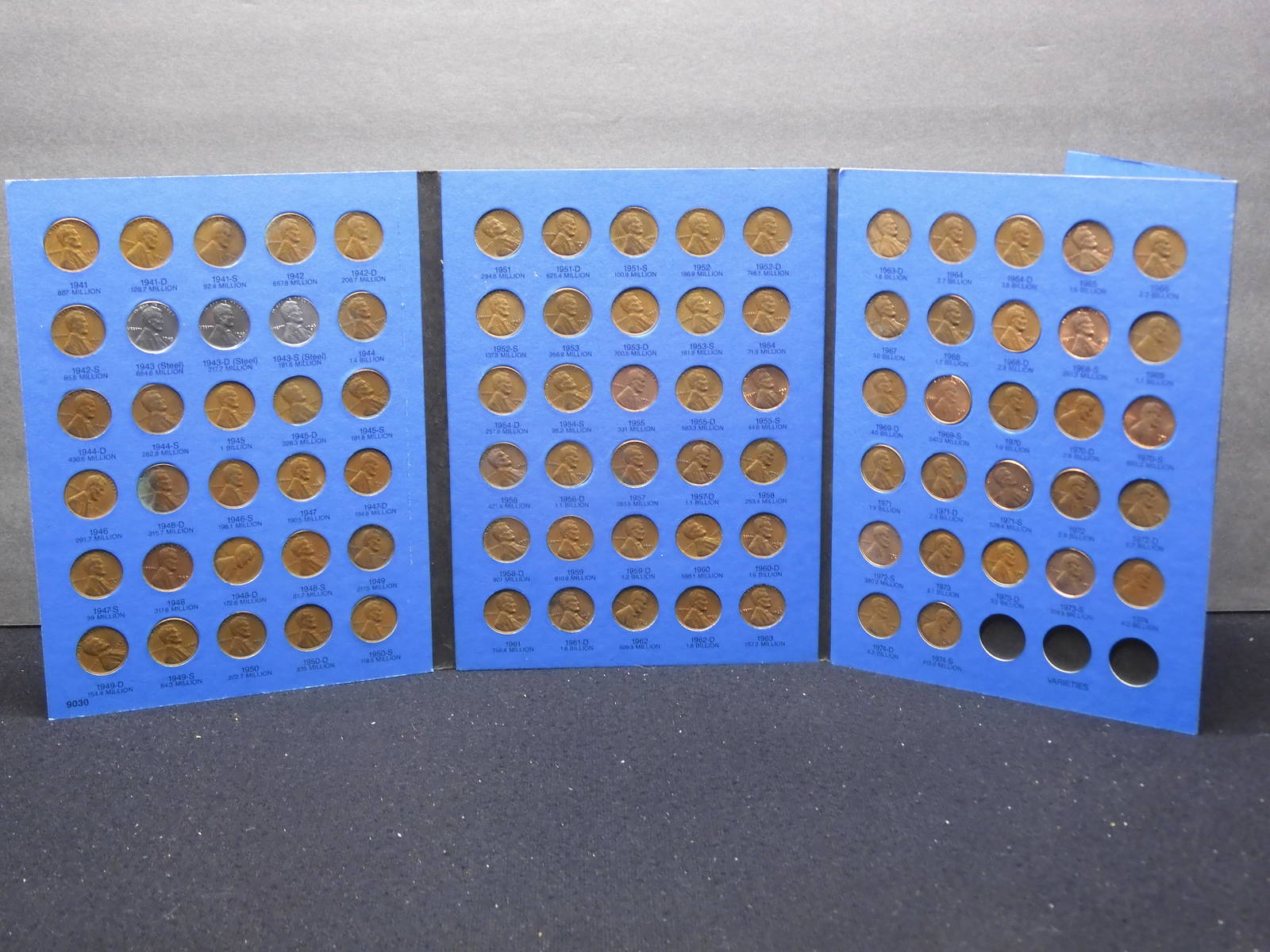 Complete Lincoln Cent Collection 1941-1974 Plus Extras. Housed In ...