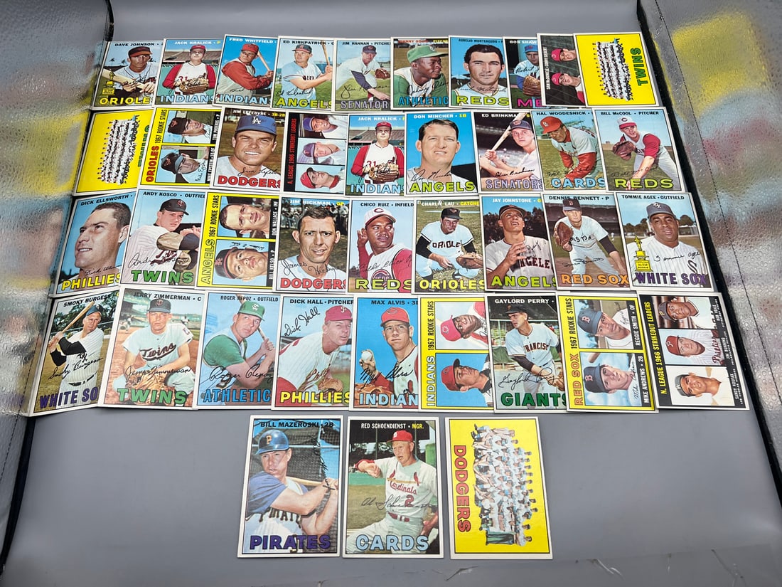 1967 Topps Baseball Lot Of 40 With Koufax , Mazeroski, High Numbers ...