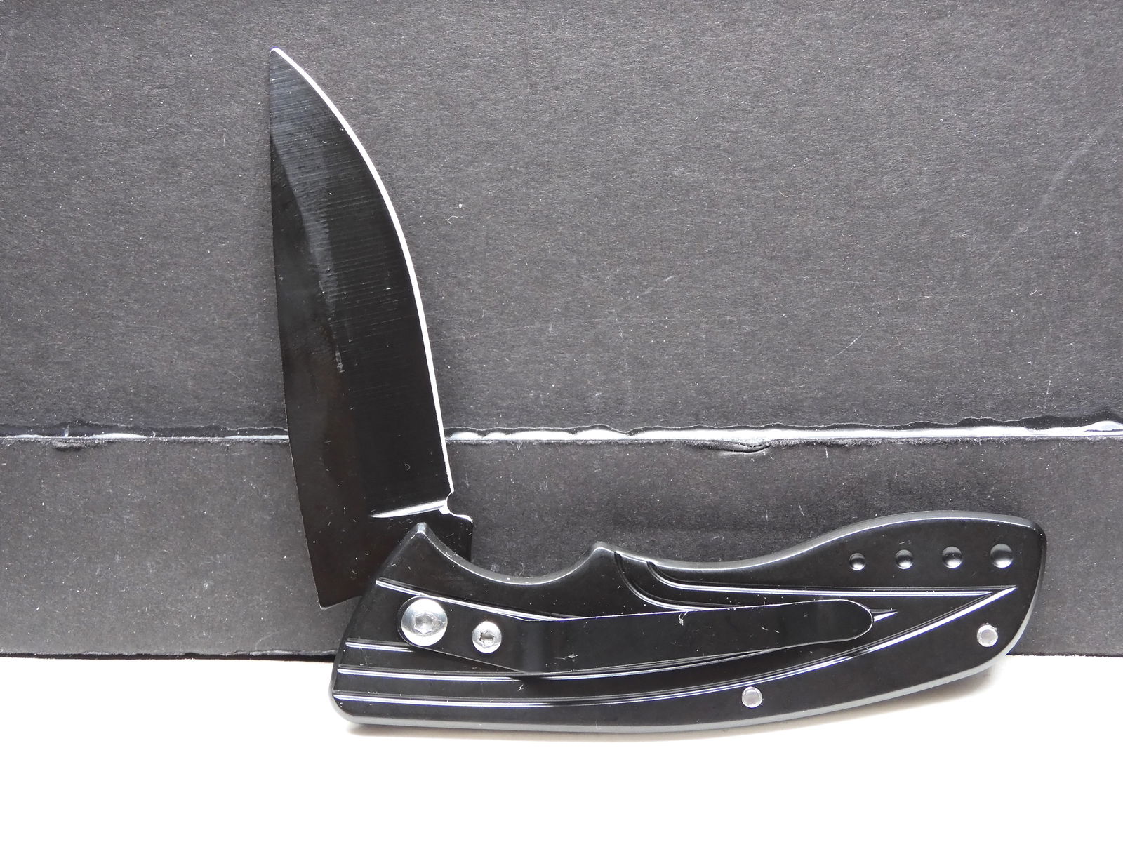 Atisen Outdoor Tools, Skull Embossed Stainless Steel Pocket Tool. Very ...