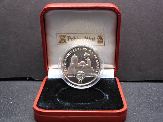 2000 Niue 50th Anniversary Of Peanuts Commemorative Coin