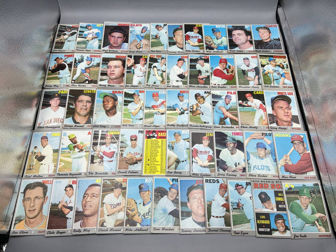 Lot Of (50) 1970 Topps Baseball Cards W/ Billy Conigliaro Rc & Hoyt ...