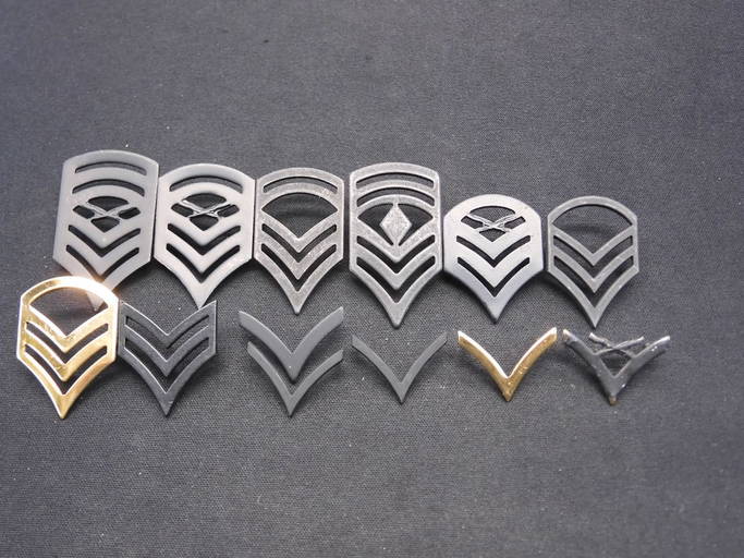 Bag Of 13 Assorted Military Rank Insignias