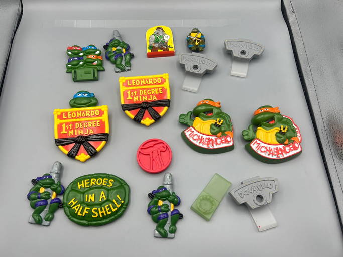 Lot Of Assorted Tmnt Accessories
