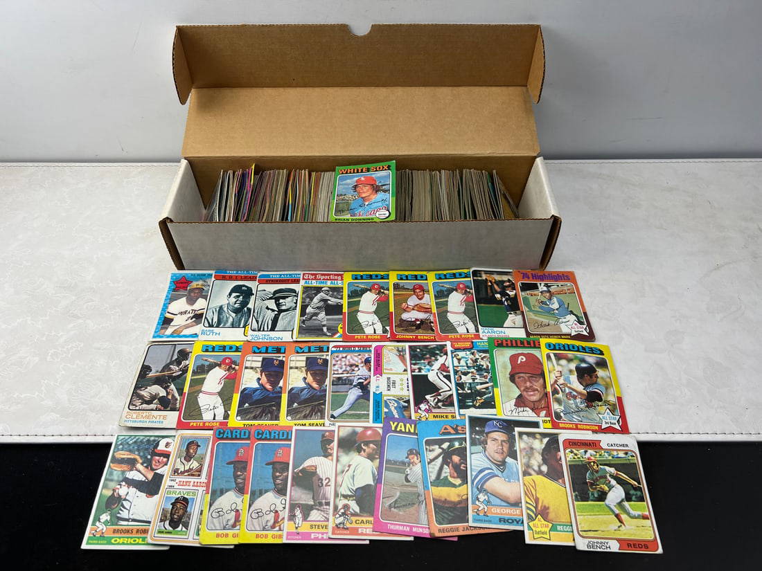Box Of Assorted 1970s Topps Baseball Cards W/ Lots Of Stars - Lower ...