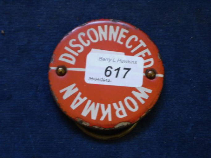 Railwayana Disconnected Workman Sign (7cm)