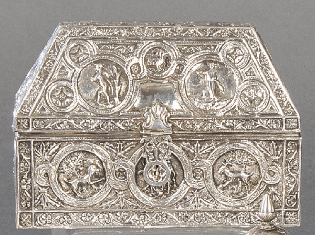 Neo-Romanesque chest in Spanish hallmarked sterling - May 22, 2019 ...