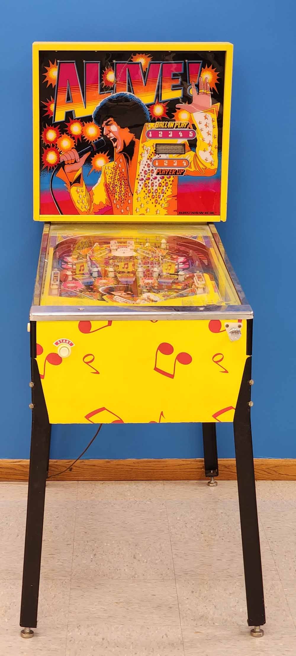 Vintage Elvis "alive" Pinball Machine Auction
