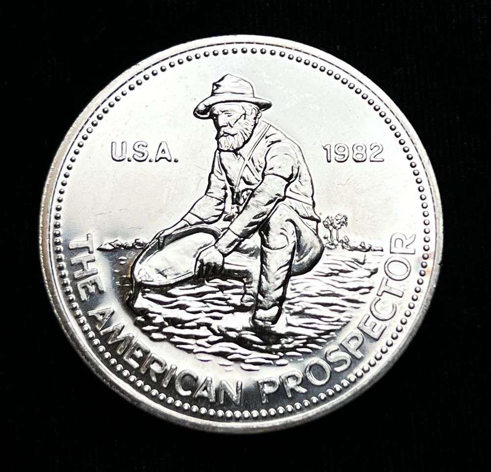 1982 The American Prospector Engelhard Proof 1 Ozt .999 Silver