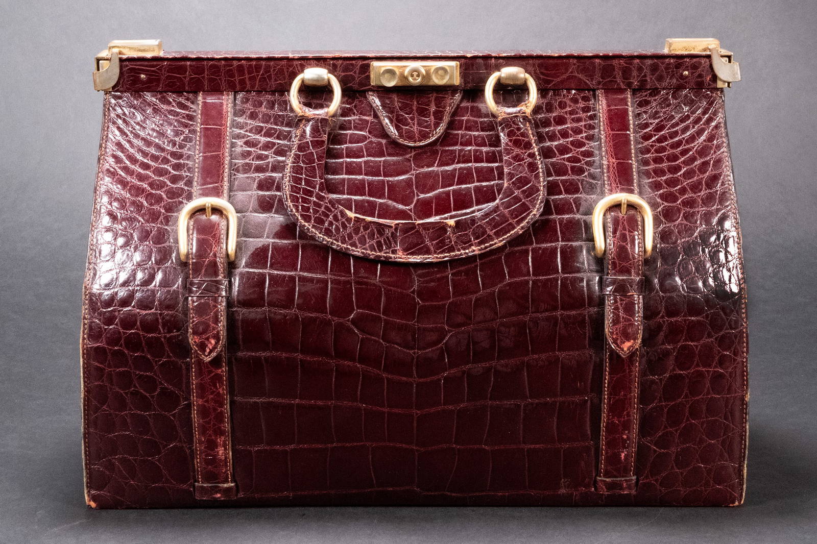 French Lederer De Paris Alligator Handbag Mcm Auction