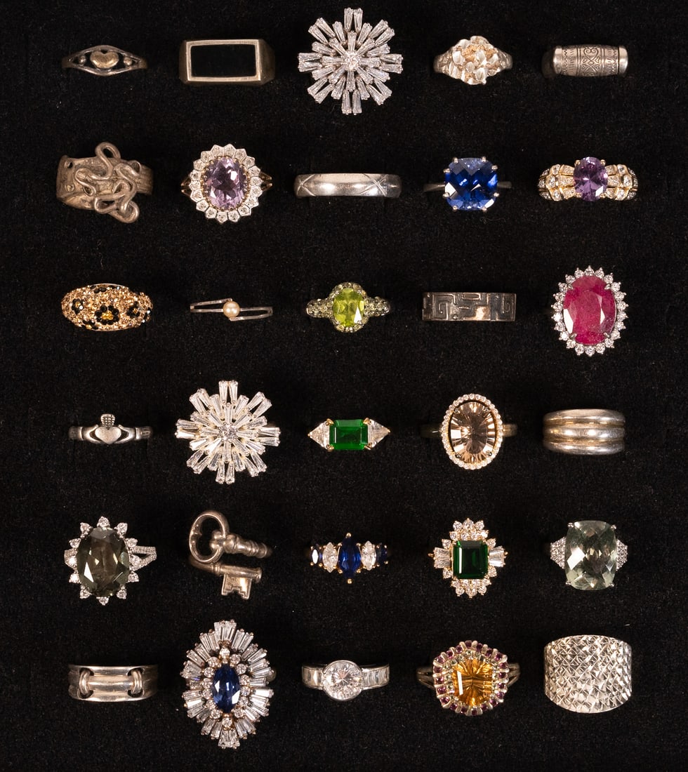 Large Vintage Sterling Silver Ring Collection - Jun 01, 2025 | Gold ...