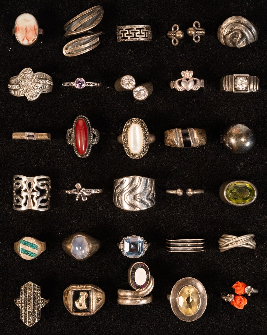 Large Vintage Sterling Silver Ring Collection - Jun 01, 2025 | Gold ...