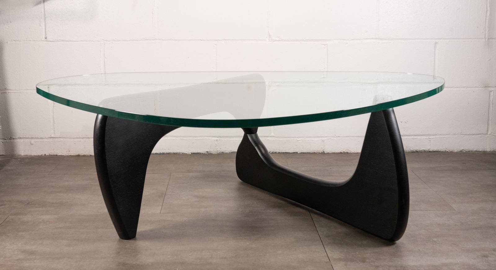 Isamu Noguchi (american 1904 - 1988) Early In-50 Coffee Table - Jun 01, 2025 | Gold Coast ...