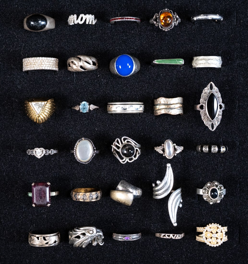 Large Vintage Sterling Silver Ring Collection - Jun 29, 2025 | Gold ...