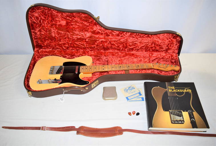 The Ultimate Fender Guitar Collection 2022-05-08 Auction - 530 Price ...