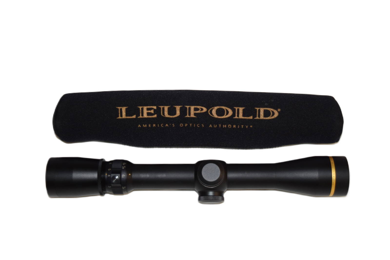 Leupold Vx-iii Scope And Lot Of Cabelas Gun Socks Auction