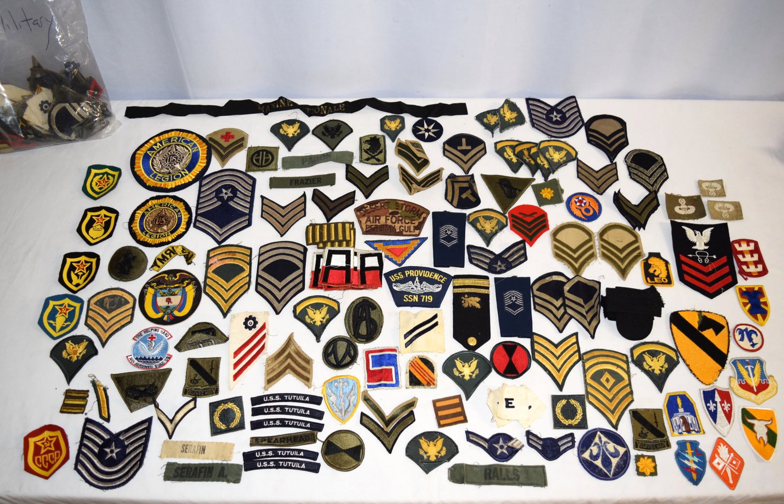 Large Lot Of Mixed U.s. Military Badges - Jun 14, 2025 | Paul Arsenault ...