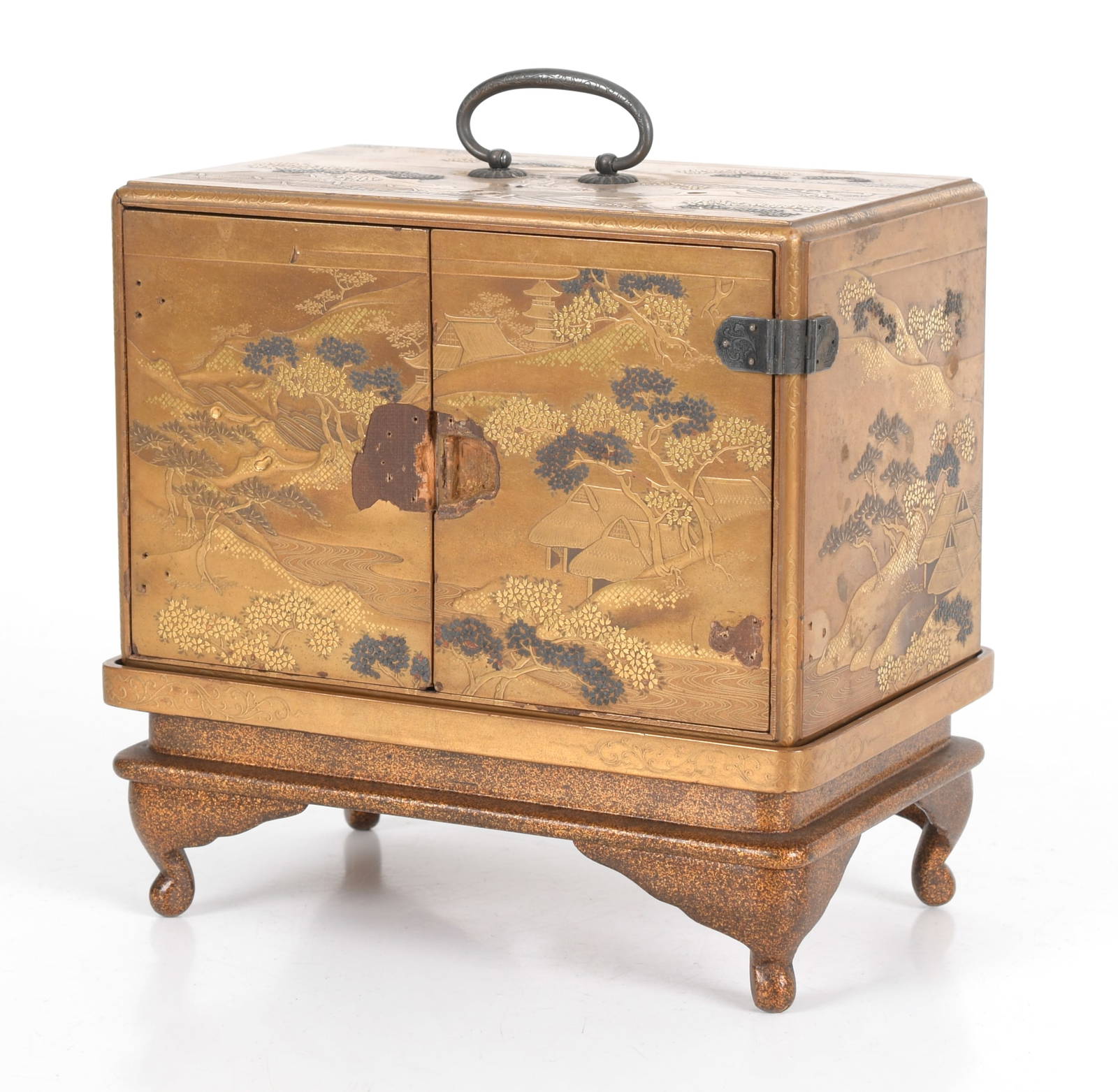 A Fine Japanese Gold Lacquered Box Auction