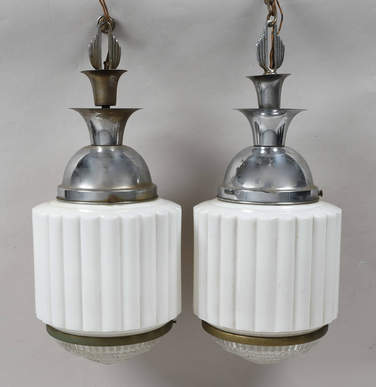A Pair Of Art Deco Period Skyscraper Lighting Fixtures Auction