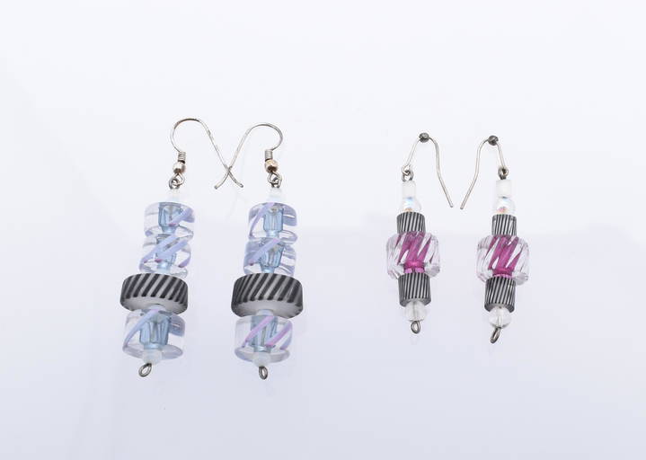 Bloch, Denise, Zwei Paar Ohrhaenger