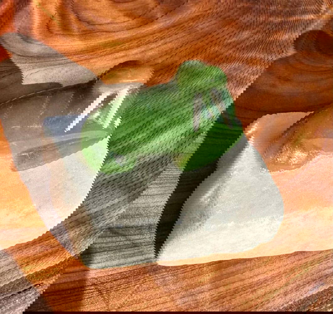 Canadian Nephrite Jade Walrus Figure On Quartz Base Auction