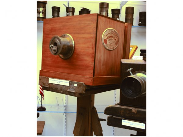 B39 Replica Of Giroux Daguerreotype Camera