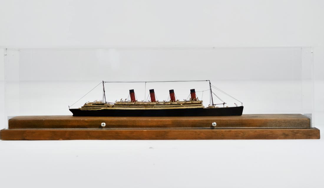 RMS Aquitania Ship Model - Jul 19, 2019 | Guernsey's in RI