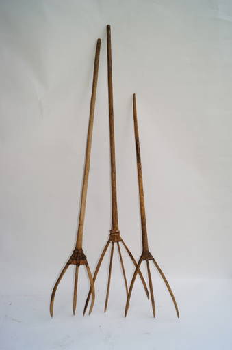 Three Primitive Wooden Hay Rakes - Jul 15, 2013 | Guernsey's in PA