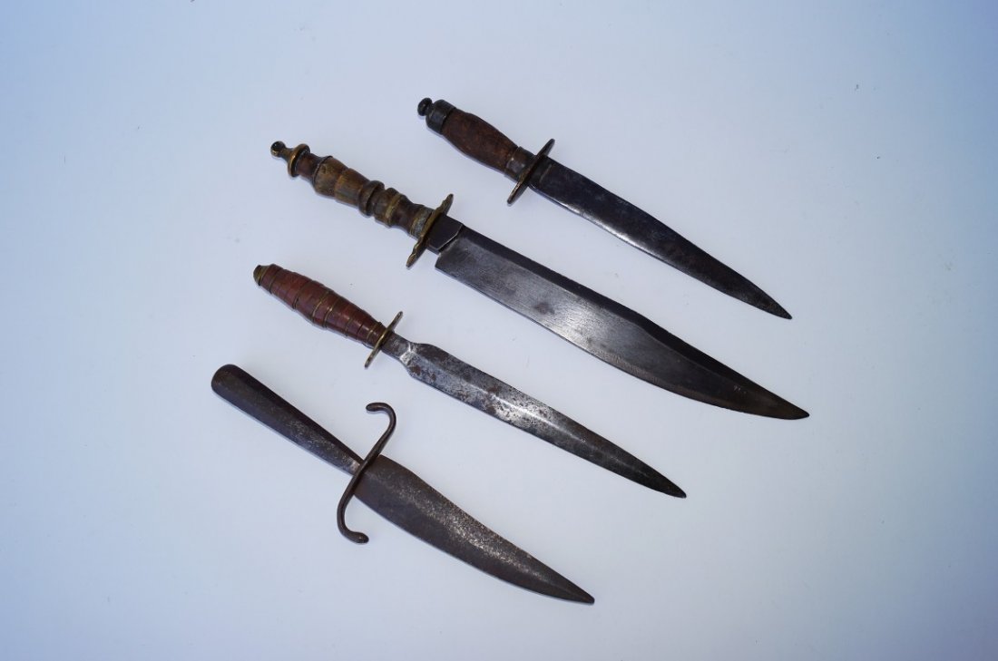 Four Spanish Colonial Knives - Oct 09, 2013 | Guernsey's in NY