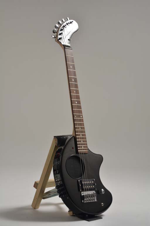 Fernandes Nomad Deluxe with Digitech Effects Processor,