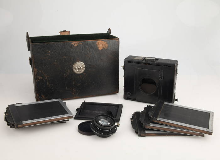 A C. P. Goerz Anaschutz Folding Strut Camera,